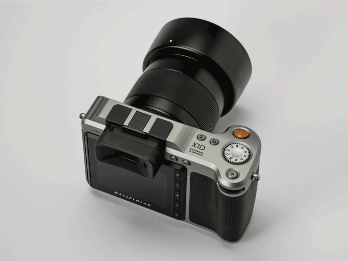 Creating a medium format game-changer for mirrorless cameras